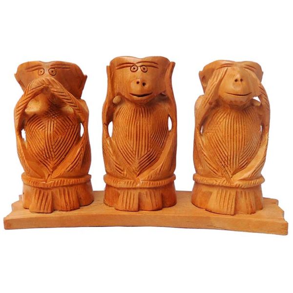 Wooden Handicrafts: Animal Statues & Figurines, Chess Sets